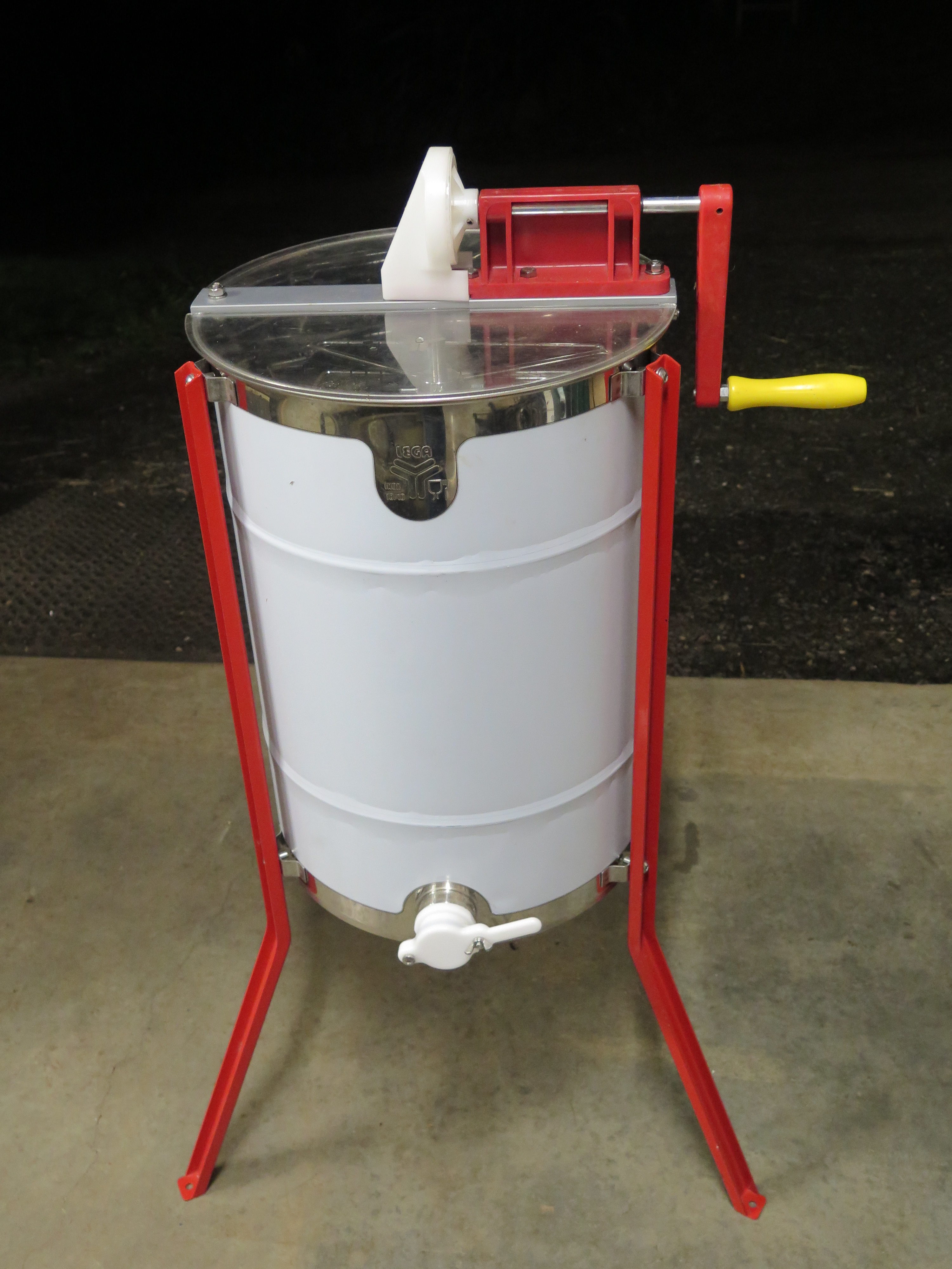 Quality Italian made LEGA 3 frame extractor – Beewise Beekeepers